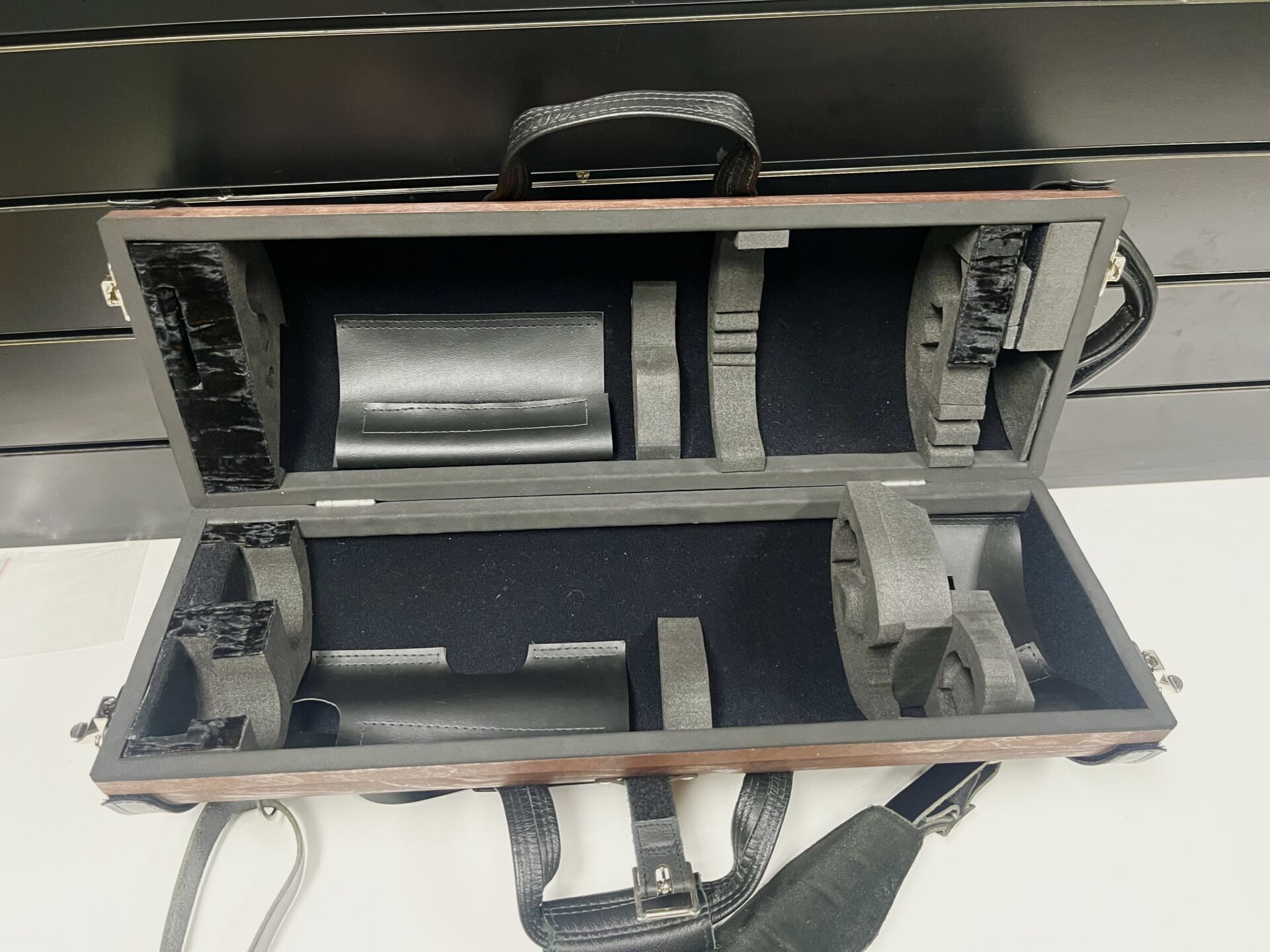 Secondhand Wiseman Compact cut tubular wooden bassoon case | Bassoon ...